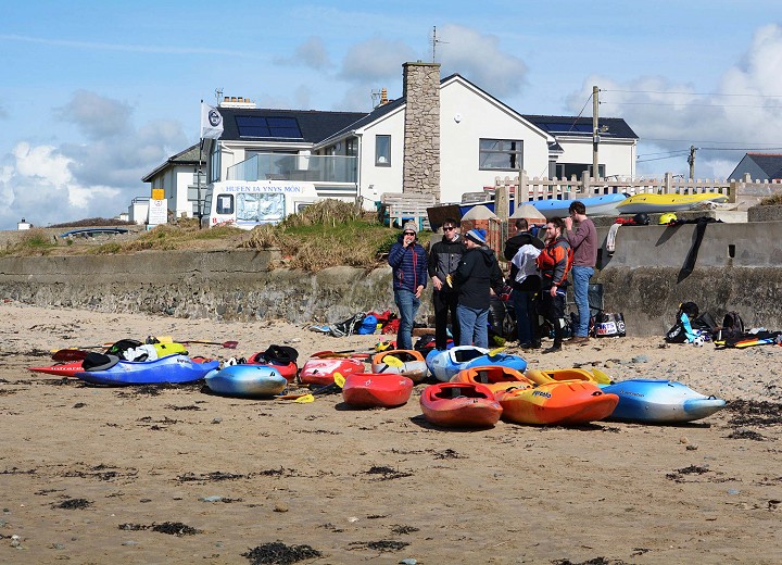 Rhosneigr | Holidays Anglesey